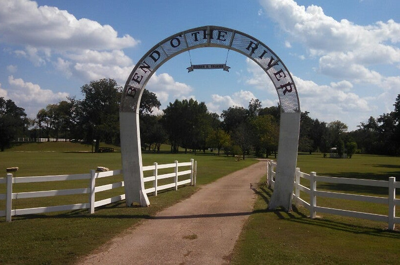 Ribs & Rods Car Show and Cook-Off